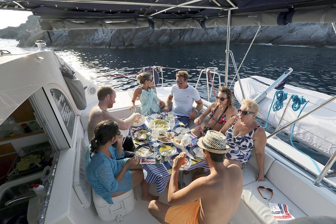 Santorini Half Day Catamaran Private Cruise incl. Meal, Drinks & Free Transport - FAQ