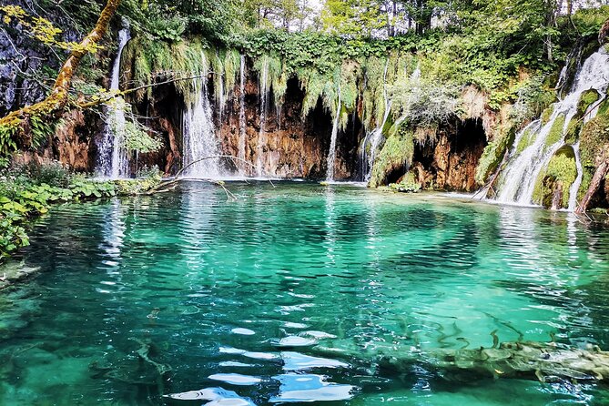 Split to Zagreb or airport Zagreb via Plitvice lakes for singles or couples - FAQs