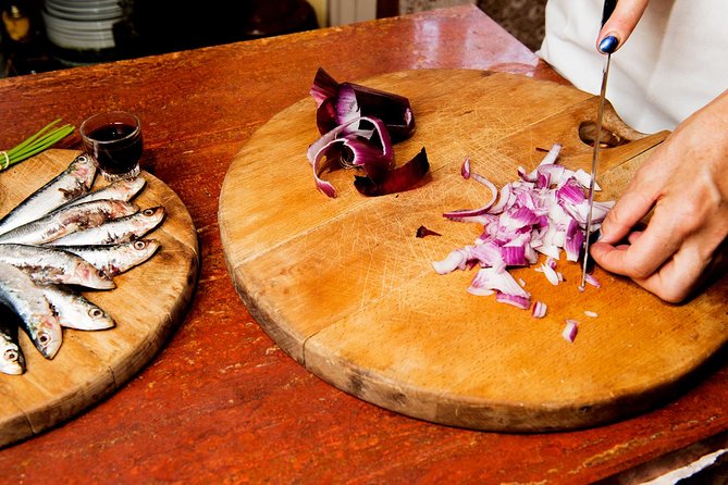 Syracuse Walking Tour & Traditional Cooking Class with Wine - The Sum Up