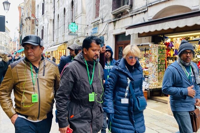 Venice by Foot: "A Journey Through Canals and Legends" - Analyzing the Value