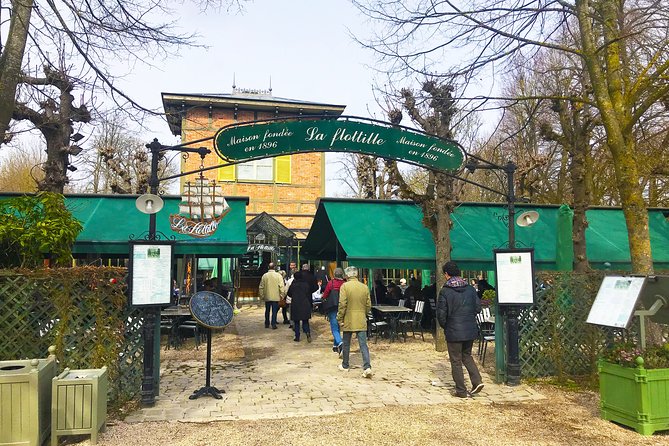 Versailles Palace Best of Estate Private Day Tour with Lunch & Queen's Hamlet - Frequently Asked Questions