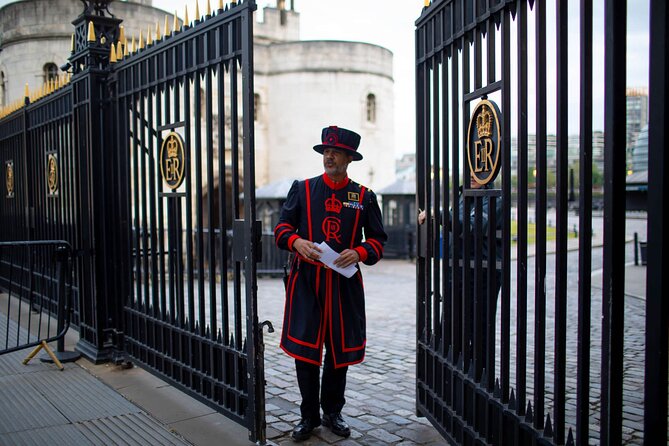 VIP Tower of London: After Hours Tour & Ceremony of the Keys - Authentic Experiences and Practical Insights