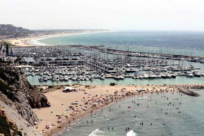 2 Hours Private sailing trip from Barcelona with open bar - Who Should Consider This Sailing Trip?