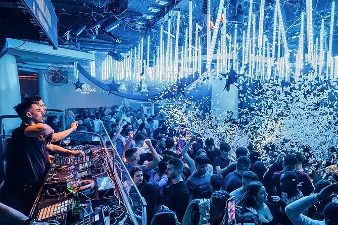 4 Hour Barcelona Fun Party Tour - The Sum Up