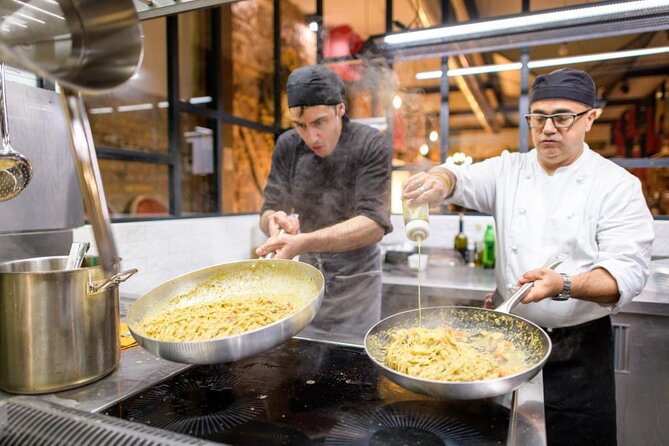 Authentic Roman Restaurant Dining Experience - The Experience Itself: What Will You Feel and See?