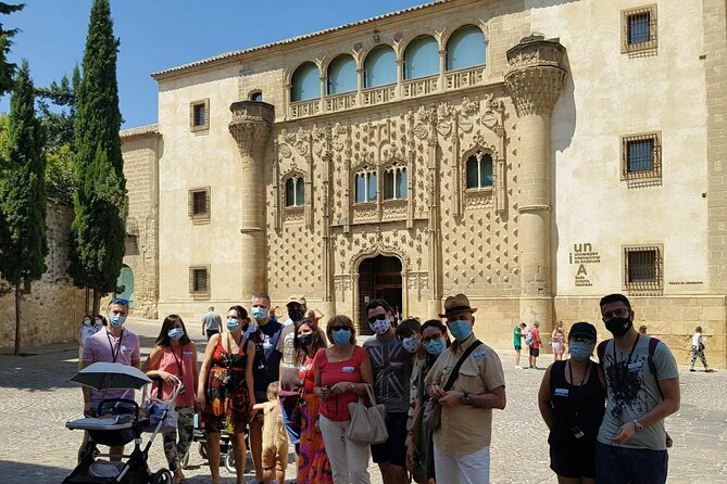 Baeza Monumental - Guided tour with interiors - Summary