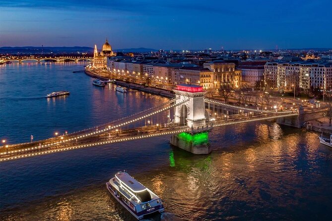 Cocktail Cruise Downtown Budapest - Who Should Consider This Experience?