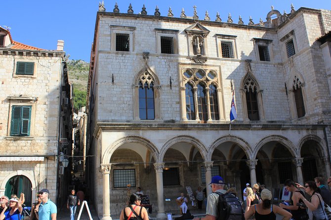 Dubrovnik Old Town Walking Tour - Overall Value and Who Should Book