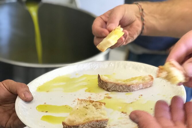 Full Day Private Tour in Pompeii, Vesuvio and Sorrento - FAQs