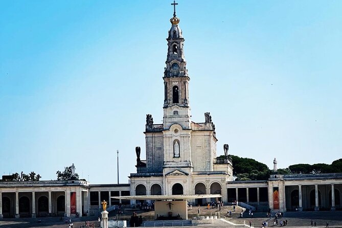 Full Day Private Tour to Nazaré, Óbidos, Fátima and Batalha - Who Is This Tour Best For?