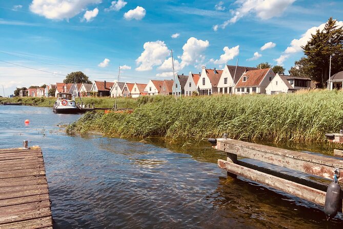 Giethoorn, Fish village , Zaanse Schans Tour incl Hotel pick up - Frequently Asked Questions