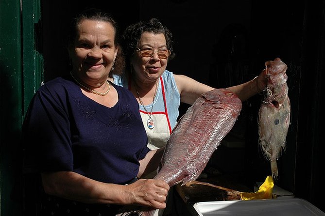 Lisbon Old town Tour - The Practical Side