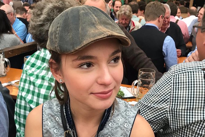 Oktoberfest Tour with table reservation and unlimited beer - What Makes This Tour Stand Out?