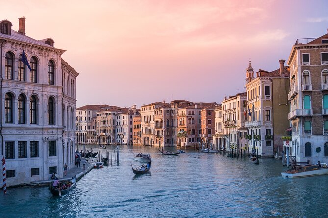 Private 2 hrs Grand Canal, Hidden Gems Walk and food tasting - FAQs