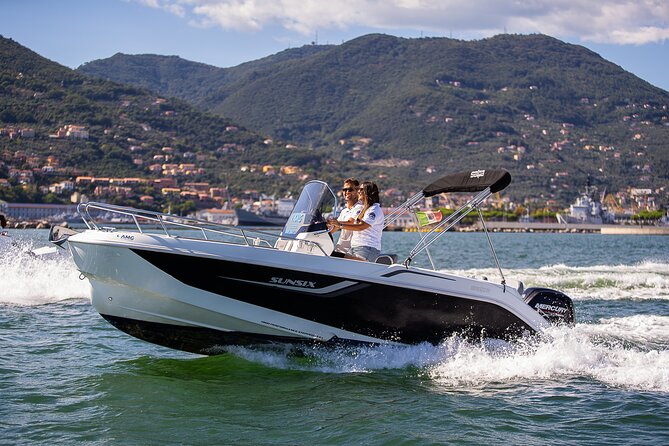 Private Boat Tour Cinque Terre and Portovenere - Sunsix - Who Should Consider This Tour?