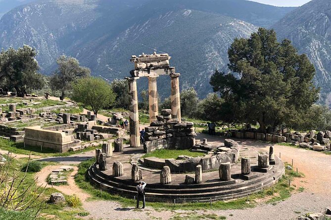 Private Day Trip to Delphi from Athens - Stop 2: Arachova, the Mountain Village