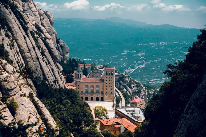 Private Day Trip to Montserrat from Barcelona with a local - Who Should Consider This Tour?