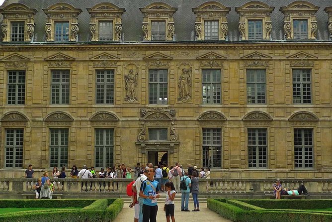 Private History Walking Tour in Paris for Teens & Family - Who Is This Tour Best For?
