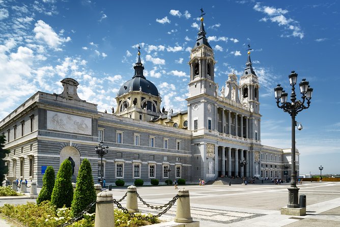 Royal Palace of Madrid Private Tour with Tickets - Frequently Asked Questions