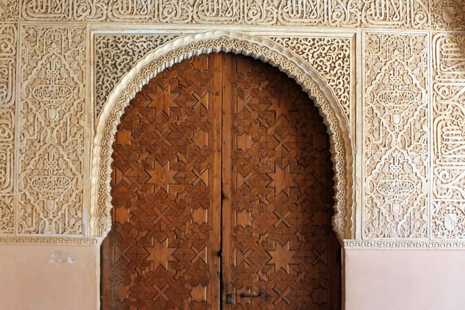 Semi Private Tour to the Alhambra from Nerja - Authenticity and Guide Quality
