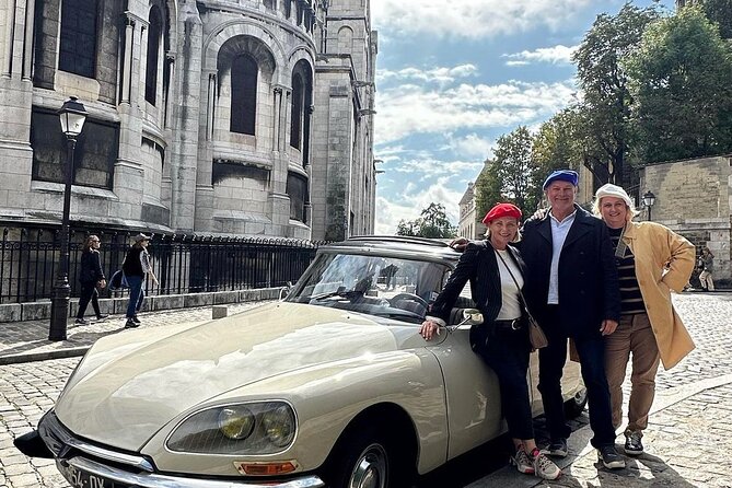 The Essentials of Paris in a Classic Open Top Car Citroën DS - The Sum Up