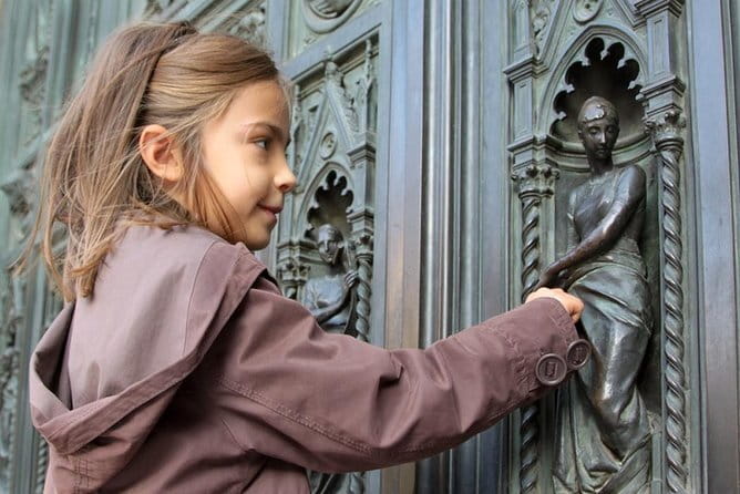 Uffizi Gallery Skip The Line Ticket or Guided Tour Options - The Value of Guided Tours Versus Solo Visits