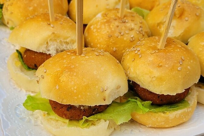 Venice like a local: Vini and Cichetti at Liuba and Hugo's home - FAQ