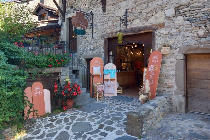 4 Hour Private Tour of the Medieval Town of Yvoire near Geneva - FAQs