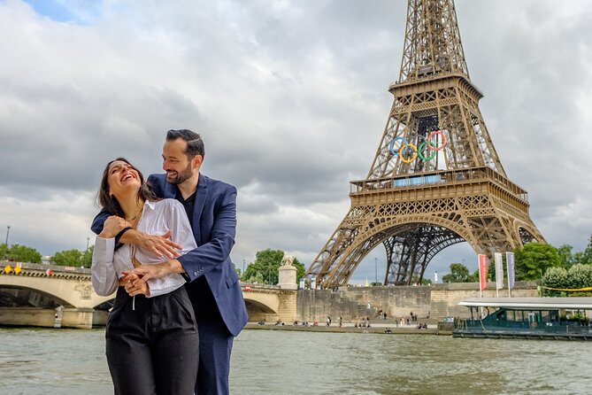 Eiffel Tower Photoshoot - Who Would Love This Experience?