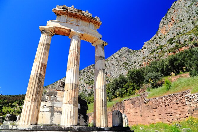 Private 2Days Trip to Delphi, Arachova Hosios Loukas & Thermopylae Tour - FAQs