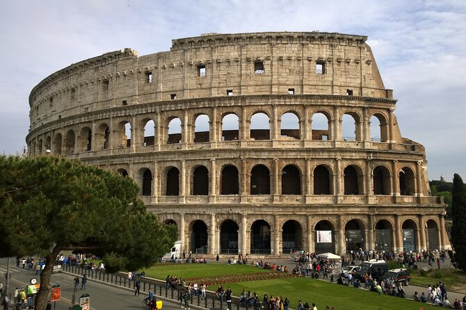 Private transfer to/from Civitavecchia port van Mercedes V class - Reviewing the Pros and Cons