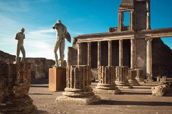Round-Trip Shuttle Transfer from Naples to Pompeii - Who Should Consider This Transfer?