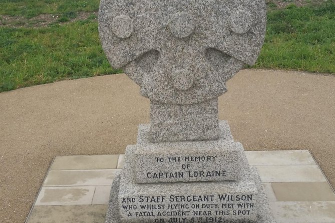 Luxury Private Vehicle Day Hire from & to London via Stonehenge & Windsor Castle - FAQs