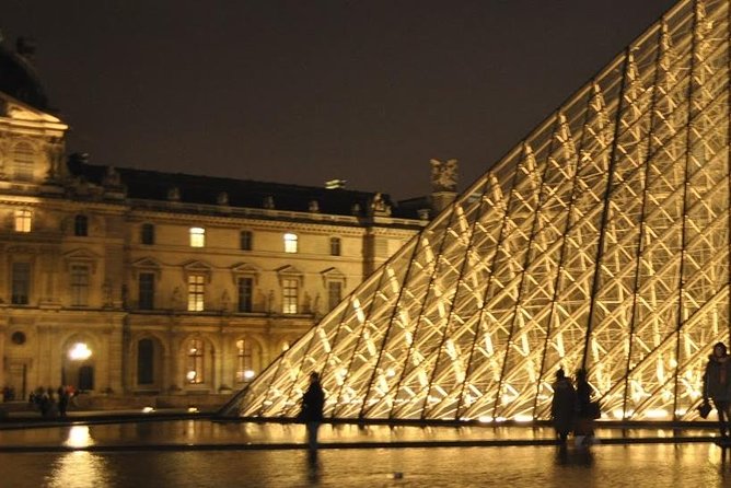 Paris Private Night Tour with River Cruise and Champagne Option - Frequently Asked Questions