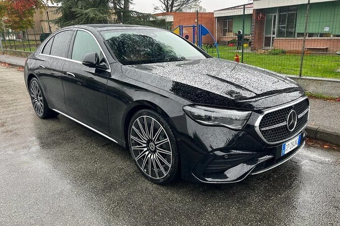 Private arrival OR departure transfer in Florence (hotel OR airport pick-up) - Who Is This Service Best For?