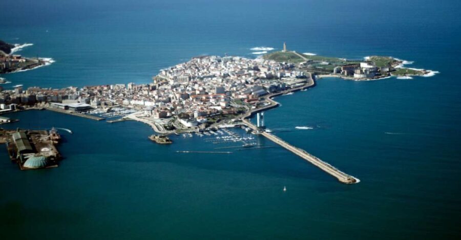 A Coruña: Private Walking Tour with Local Guide