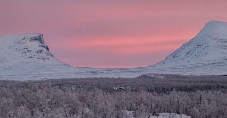 Abisko National Park: Scenic Morning Hike with Transfer