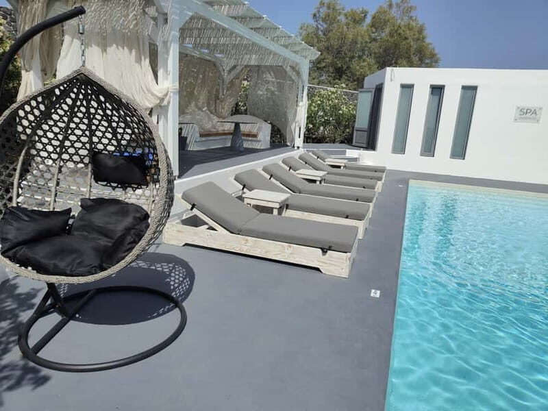 Akrotiri: Departure Day Spa Package Wine/Fruits/Pool Access