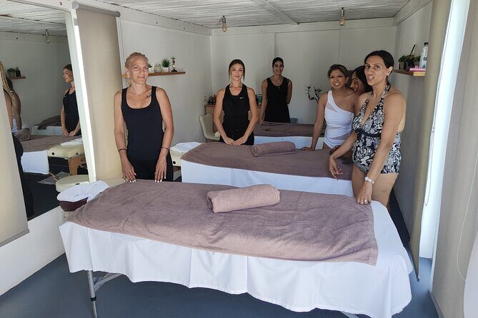 Akrotiri: Spa break for 3-4 friends, Pool access, wine & fruits