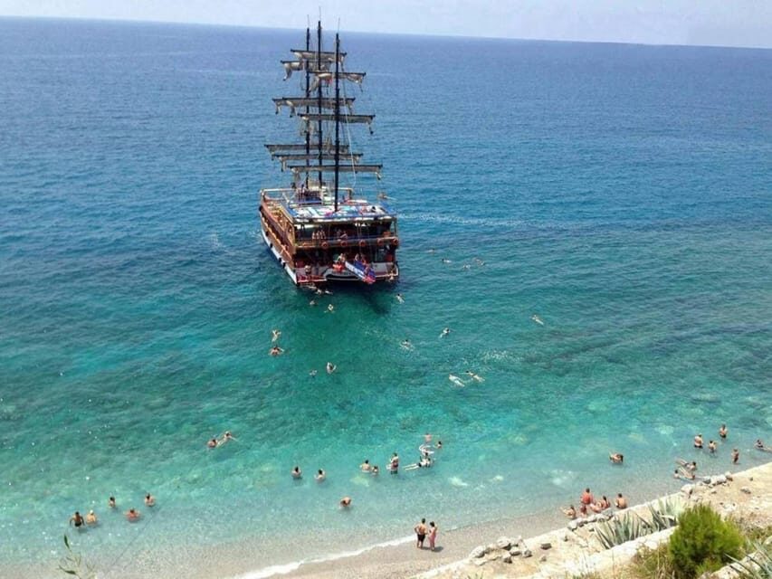 Alanya: Catamaran Boat Tour with Snorkeling and BBQ Lunch