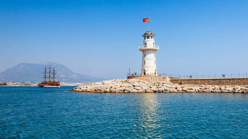Alanya: Catamaran Boat Trip with Swimming Stops incl Lunch