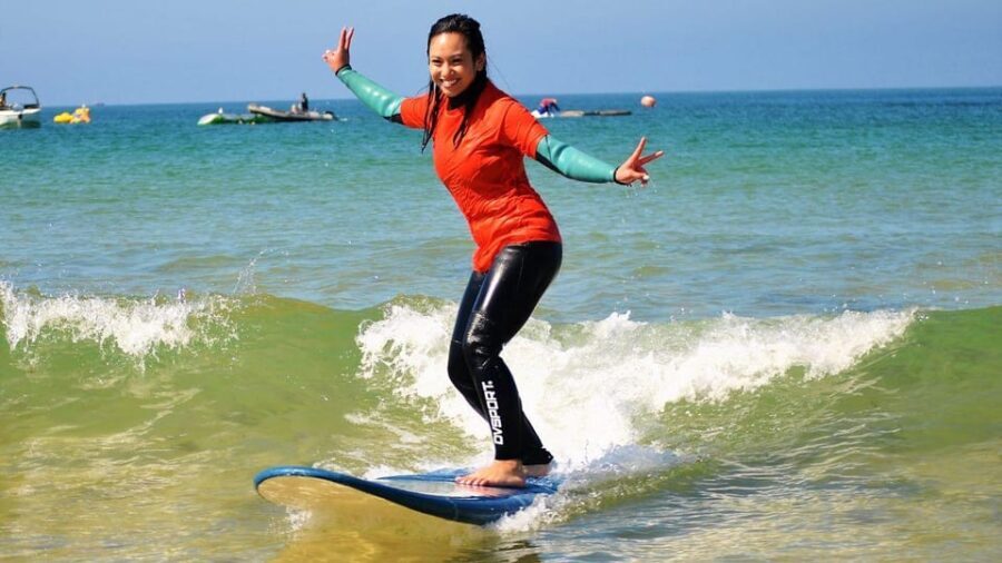 Albufeira: Private surf lesson at Praia da Galé