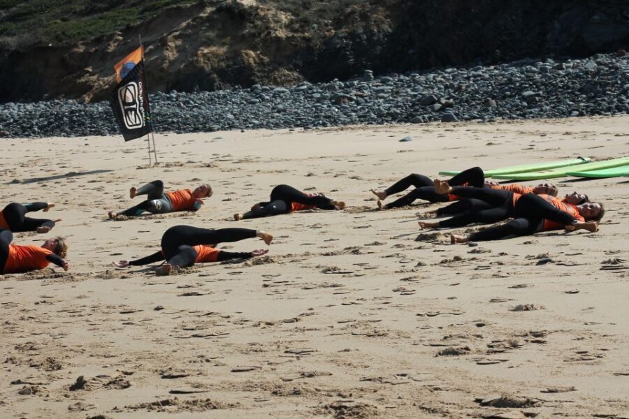 Algarve: Group Surfing Lesson