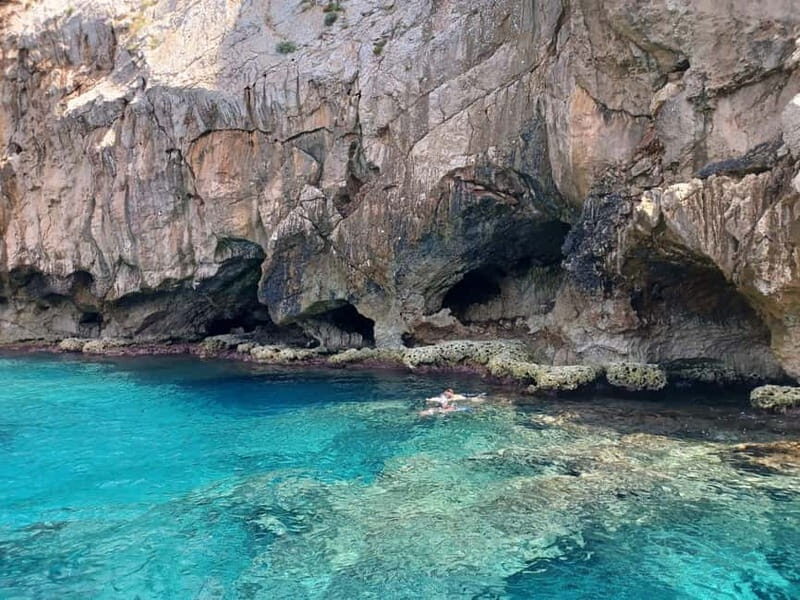 Alghero: Boat Tour and Snorkeling with Aperitif Porto Conte