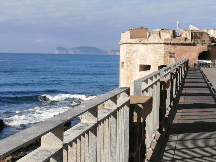 Alghero: walking tours around the ancient city