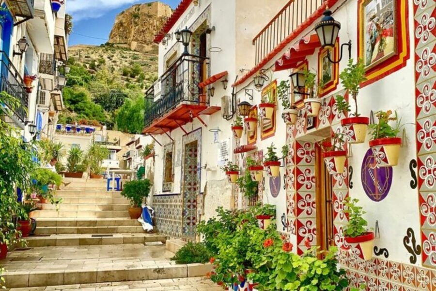 Alicante: Private Custom Walking Tour