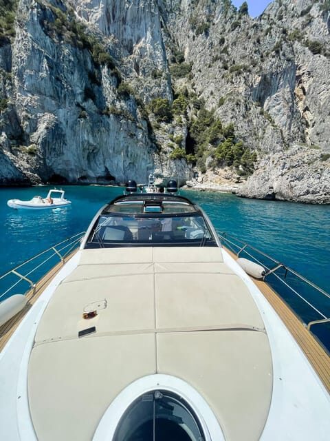 Amalfi coast and Capri: exclusive yacht cruise - FAQ