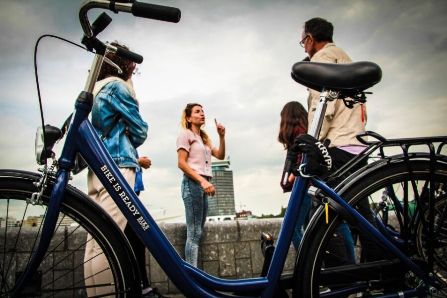 Amsterdam full day: Walking, Biking & Cruising with Lunch