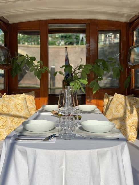 Amsterdam: Private Dinner Cruise with Guide and Wine - Why Choose This Private Dinner Cruise?