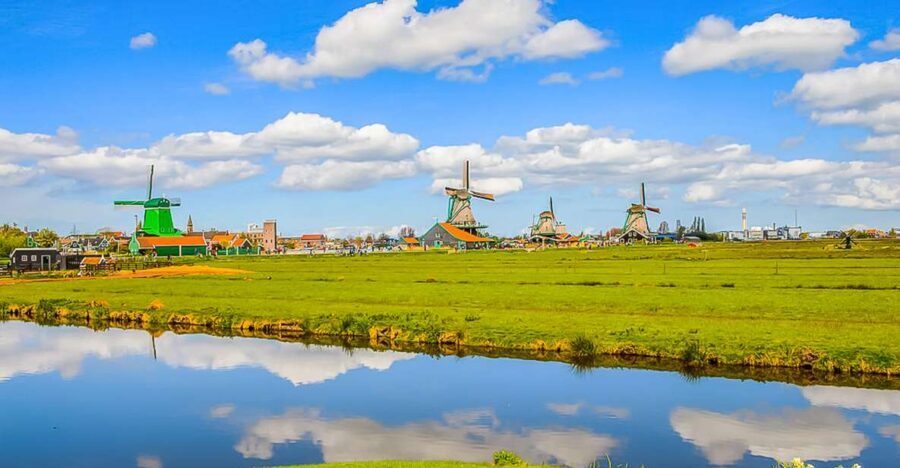 Amsterdam: Zaanse Schans, Edam, Volendam & Marken Bus Tour